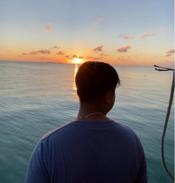 Karimunjawa, Intip Pesona Keindahan Bawah Laut dan Pendar Matahari Senja