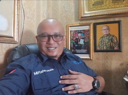 Bongkar-bongkaran Kepemimpinan Hanan A Rozak di Golkar Lampung